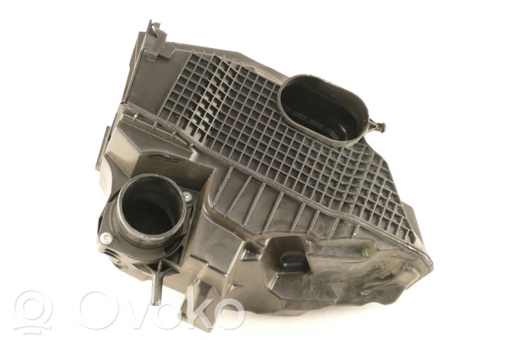 165009775R Dacia Sandero Air filter box, 60.45 € | RRR