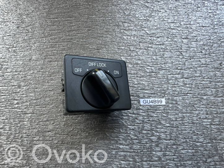 25535VD200 Nissan Patrol Y61 Differential lock switch, 40.00 € | RRR