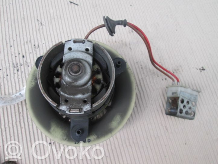Opel Omega B1 Heater fan/blower, 24.45 € | RRR