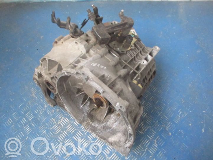 4M5R-7F096-YA Ford Focus C-MAX Manual 6 speed gearbox, 110.04 € | RRR