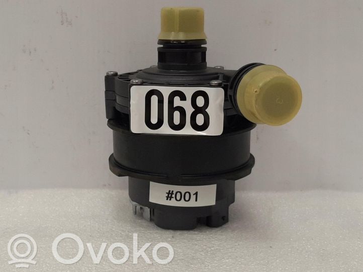 A0005003700 Mercedes-Benz E W213 Water pump, 104.54 € | RRR