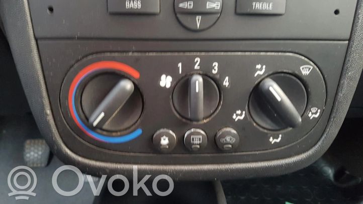 Opel Corsa C Climate control unit, 34.06 € | RRR