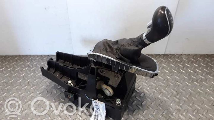 Opel Astra J Gear selector/shifter (interior), 53.57 € | RRR