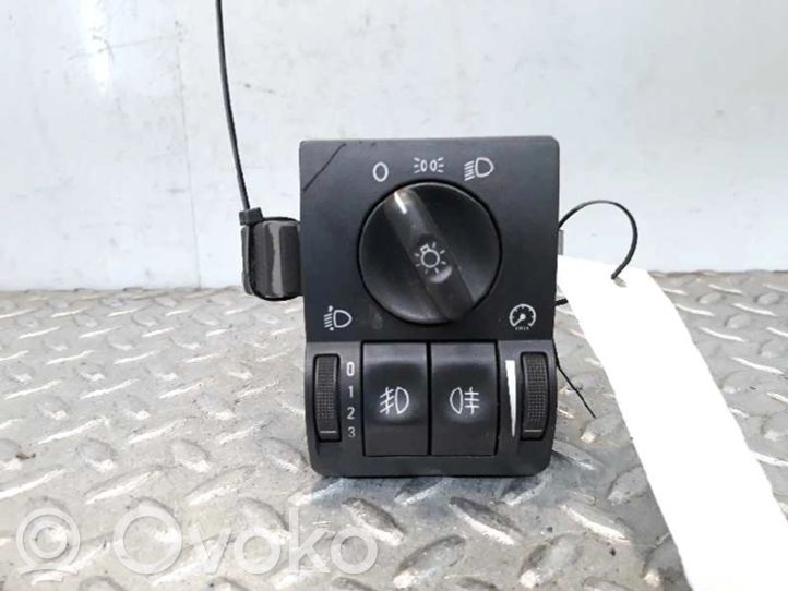 Opel Corsa C Panel lighting control switch, 16.24 € | RRR