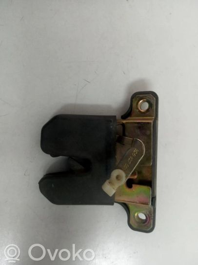 8D5827505 Audi A4 S4 B5 8D Tailgate/trunk/boot lock/catch/latch, 19.32 ...