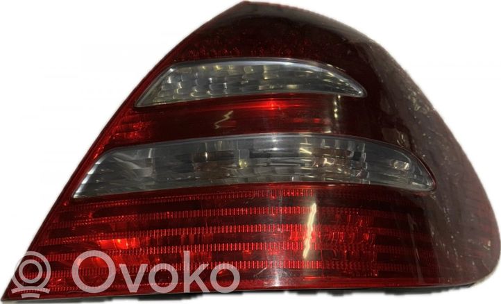 A2118200664 Mercedes-Benz E W211 Rear/tail lights, 82.08 € | RRR