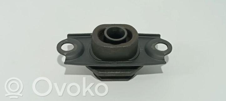 112205217R Dacia Logan III Gearbox mounting bracket, 15.00 € | RRR