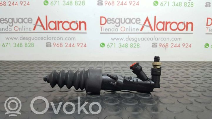 2182C3 Peugeot 207 Clutch slave cylinder, 15.00 € | RRR