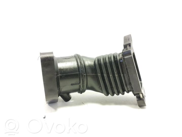 1440440 Ford Focus Oil fill pipe, 44.04 € | RRR