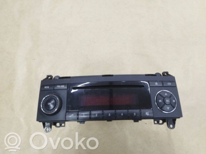 A1698200386 Mercedes-Benz A W169 Radio/CD/DVD/GPS head unit, 20.00 € | RRR