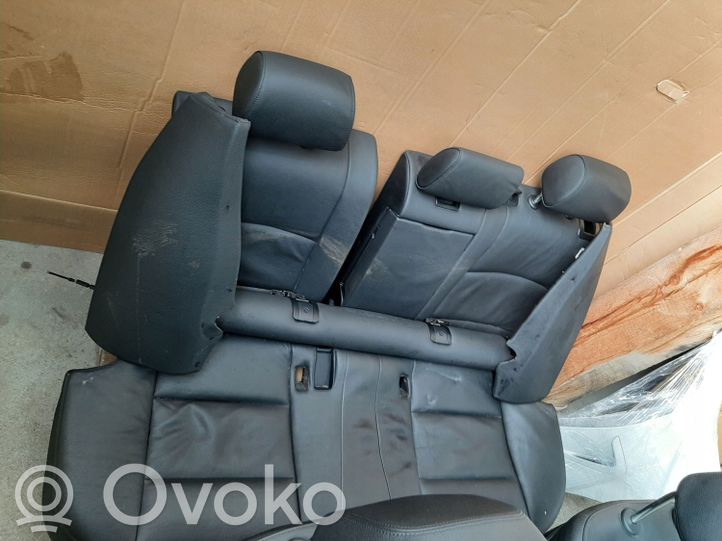 BMW 5 F10 F11 Second row seats, 131.50 € | RRR