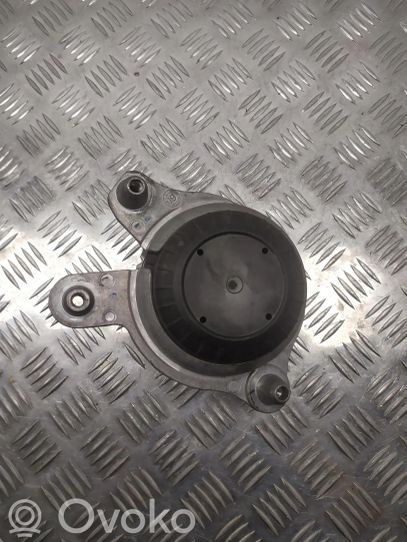 MERCEDES Mercedes-Benz C W205 Engine mount vacuum valve, 25.13 € | RRR