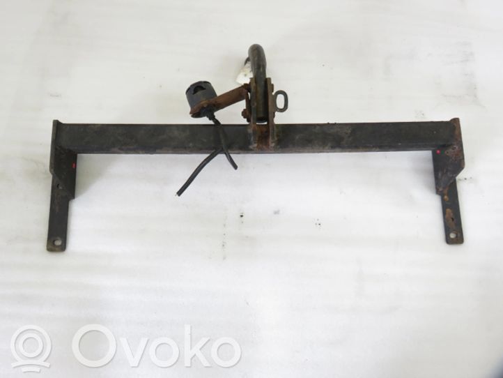 Toyota Corolla E120 E130 Kit de remorquage, 75.95 € | OVOKO