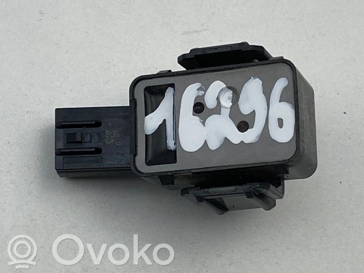 8934158070 Toyota Prius Prime Parking PDC sensor, 70.00 € | RRR