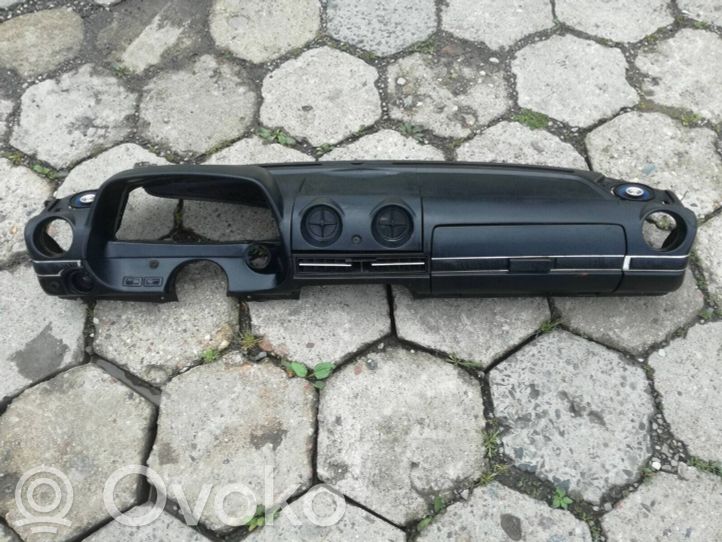 1236804387 Mercedes-Benz W123 Dashboard, 611.76 € | RRR