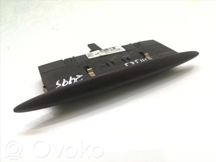 A0015423723 Mercedes-Benz E W211 Anzeige Display Einparkhilfe ...