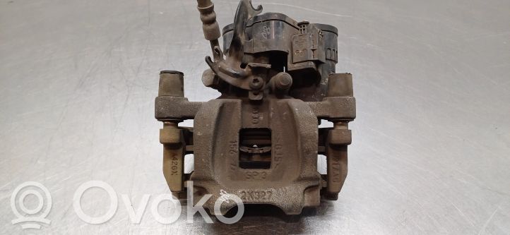 LR061380 Land Rover Discovery Sport Brake caliper pad carrier rear, 99. ...