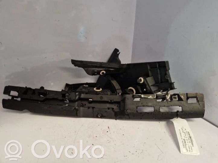 8200290035 Renault Clio III Rear bumper mounting bracket, 30.90 € | RRR