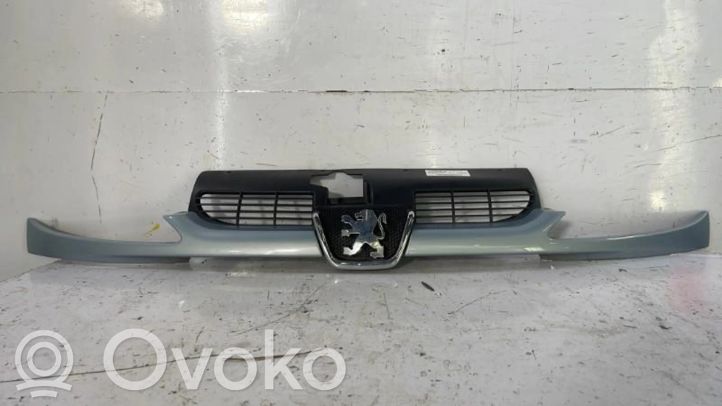 7804H4 Peugeot 206 Front grill, 36.38 € | RRR