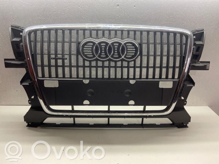 8R0853651A Audi Q5 SQ5 Front bumper upper radiator grill, 70.00 € | RRR