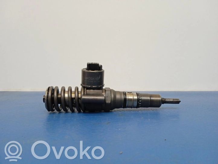 0414720404 Volkswagen Golf V Fuel injector, 66.56 € | RRR