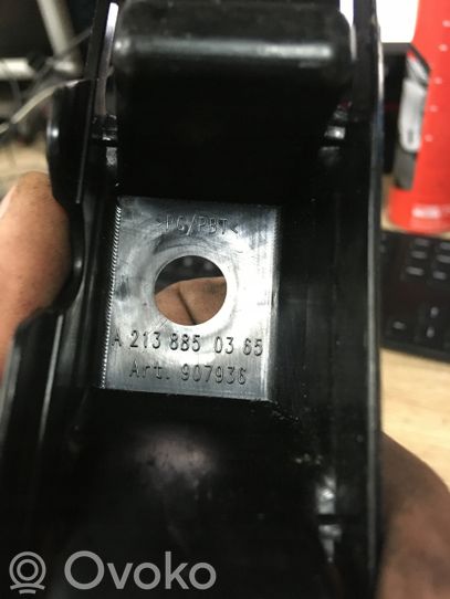 A2138850365 Mercedes-Benz E W213 Rear bumper mounting bracket, 4.58 € | RRR