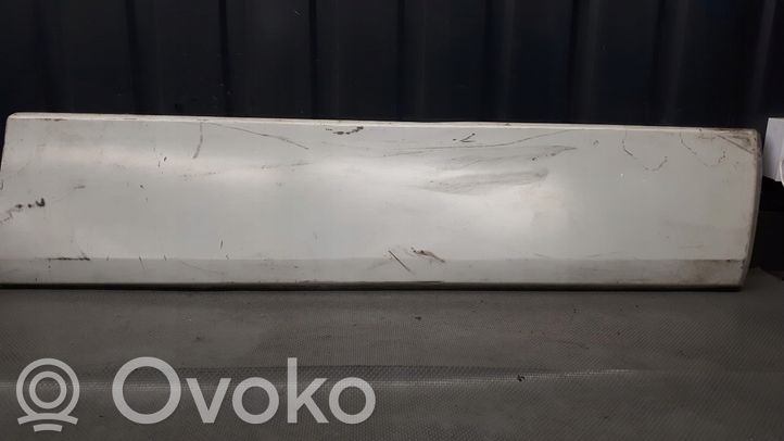 2016905640 Mercedes-Benz 190 W201 Front door trim (molding), 11.65 € | RRR