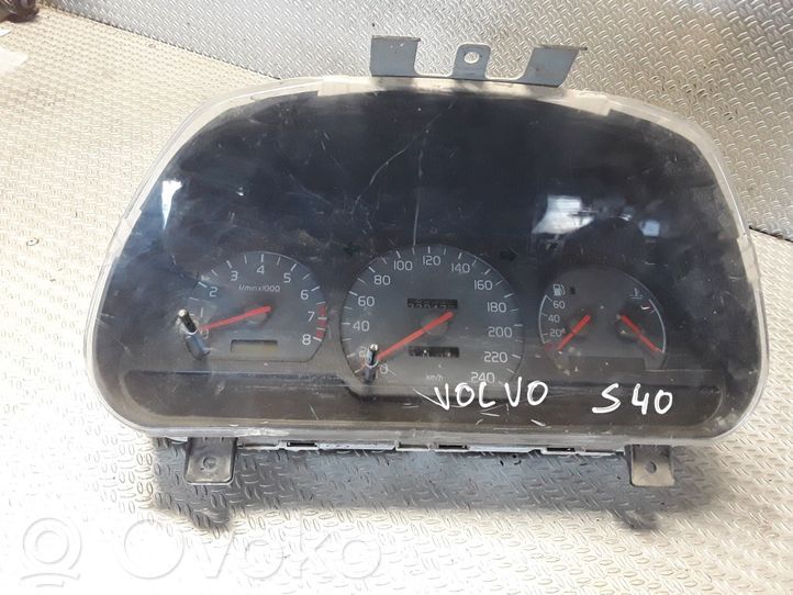 Volvo S40, V40 Speedometer (instrument cluster), 15.00 € | RRR