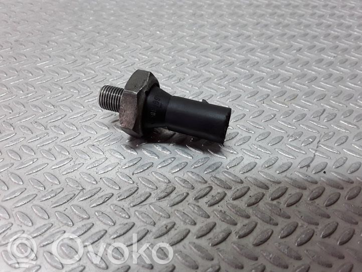 06A919081E Volkswagen Phaeton Capteur de pression d'huile, 3.00 € | OVOKO