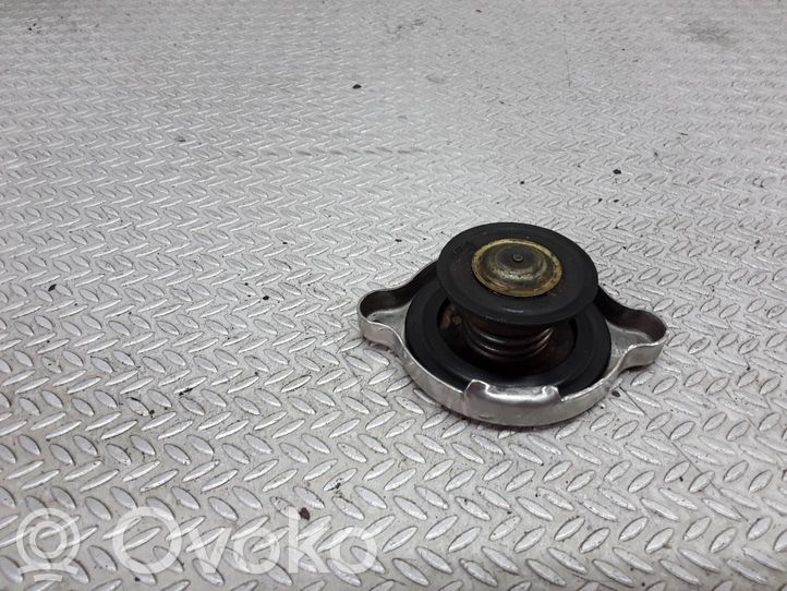 1245000206 Mercedes-Benz Vito Viano W638 Vase d'expansion / bouchon de ...