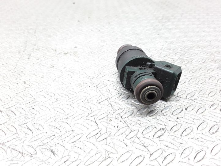 037906031AA Audi A3 S3 8L Injecteur de carburant, 5.00 € | OVOKO