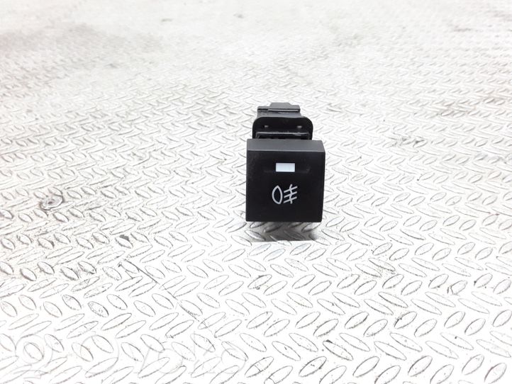 Tata Indica Vista II Fog light switch, 4.00 € | RRR