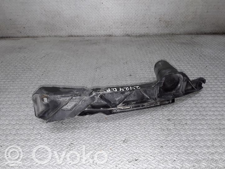 1K0807890A Volkswagen Golf V Front bumper mounting bracket, 5.00 € | RRR