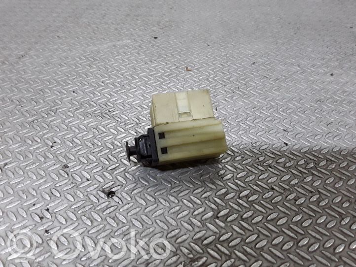 04671336 Jeep Grand Cherokee (WJ) Brake pedal sensor switch, 5.00 € | RRR
