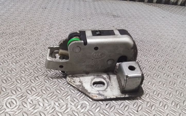 A9067401135 Mercedes-Benz Sprinter W906 Rear door lock, 10.00 € | RRR
