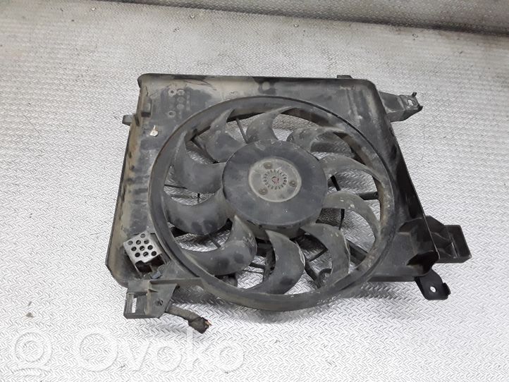 24467444 Opel Zafira B Electric radiator cooling fan, 15.00 € | RRR