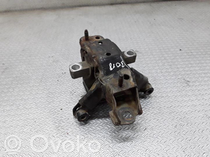 Volkswagen Polo Gearbox mount, 10.00 € | RRR