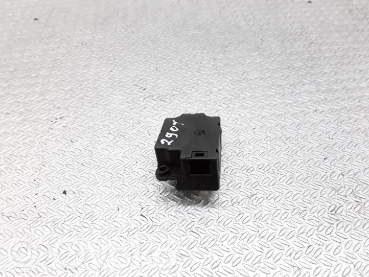 Renault Scenic II - Grand scenic II Air flap motor/actuator, 5.00 € | RRR