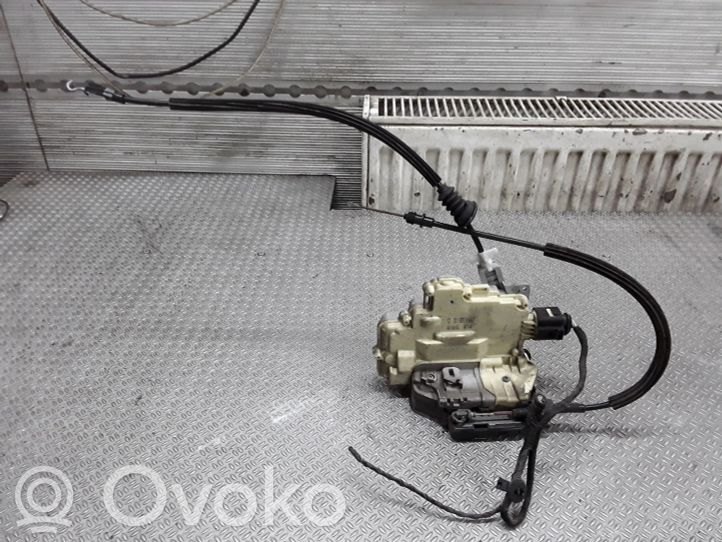 3C1837016A Volkswagen PASSAT B6 Front door lock, 15.00 € | RRR