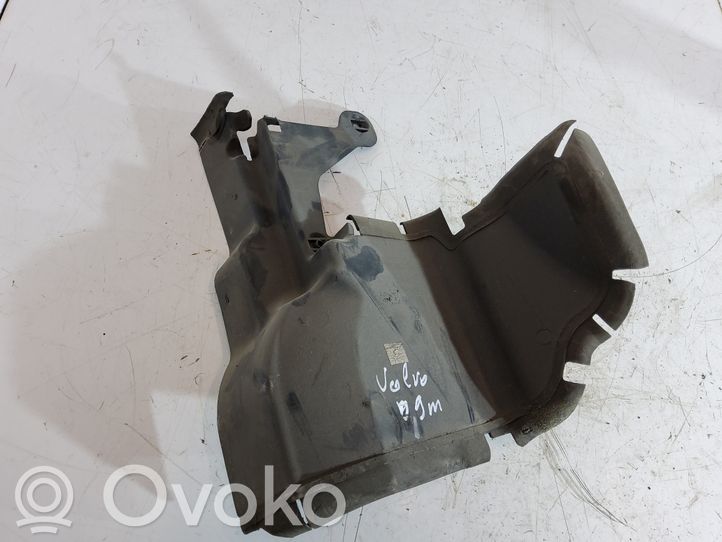 30678191 Volvo V70 Intercooler air guide/duct channel, 10.00 € | RRR