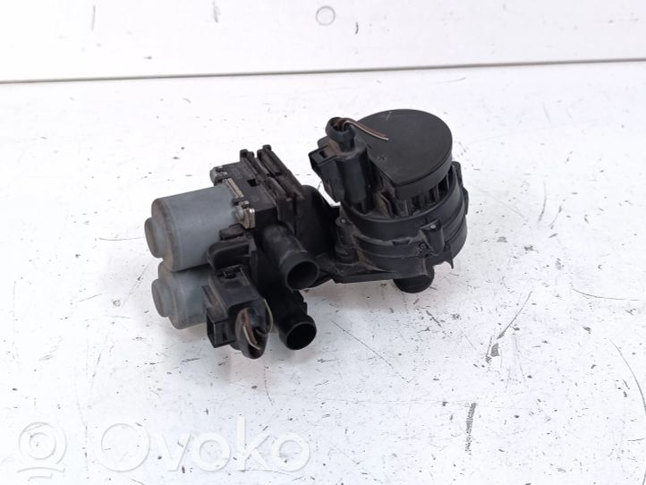 0392023007 Audi A6 S6 C6 4F Coolant heater control valve, 22.00 € | RRR