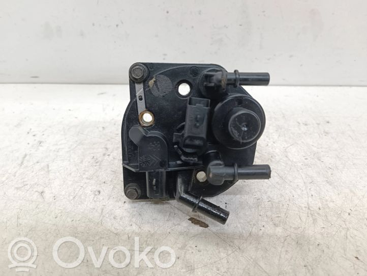 9809757980 Peugeot 508 Fuel filter housing, 25.00 € | RRR