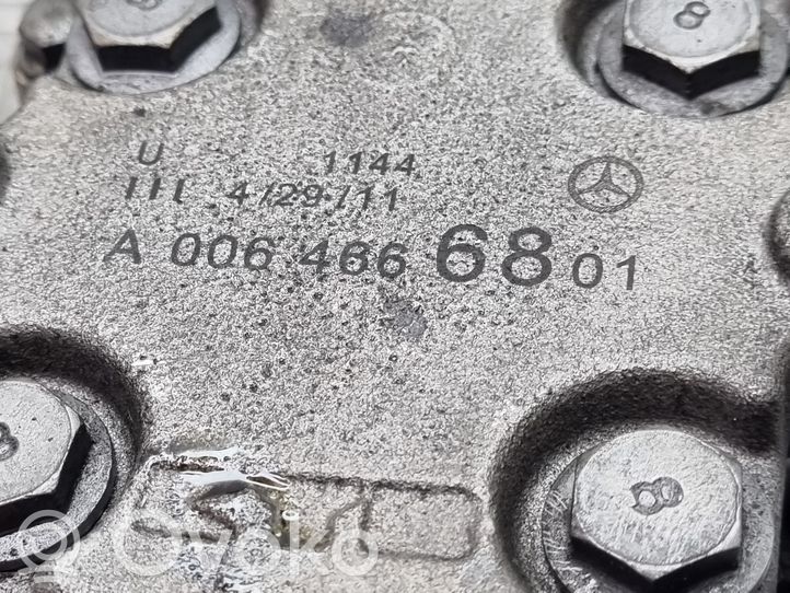 DLT26833 Mercedes-Benz C W204 Power steering pump A0064666801 ...