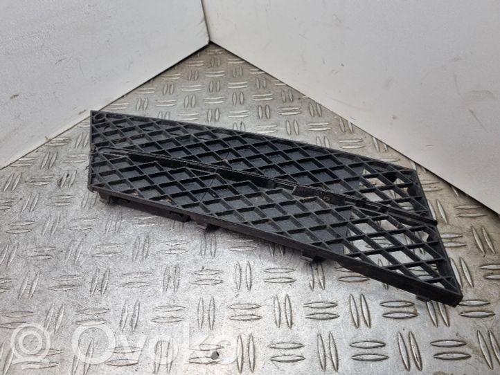 7178098 BMW 5 E60 E61 Front bumper lower grill, 9.00 € | RRR