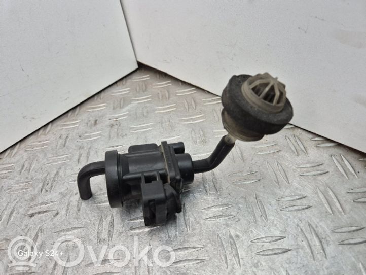 A0005450427 Mercedes-Benz C W203 Turbo solenoid valve, 2.80 € | RRR