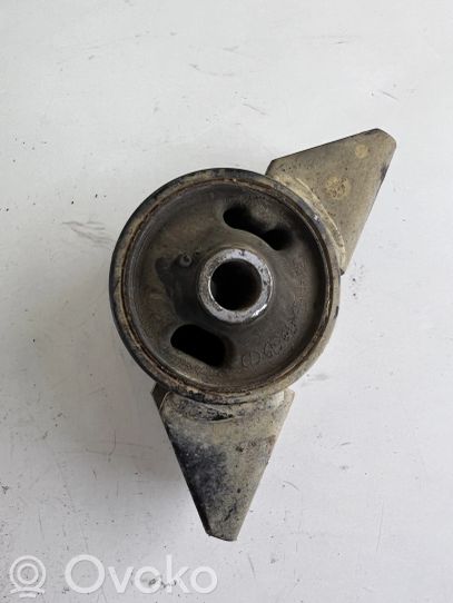 Mitsubishi L200 Front differential mounting bracket, 14.00 € | RRR