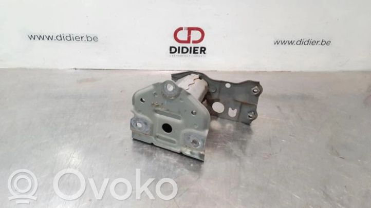Toyota Verso Front door lock loop/hook striker, 35.00 € | RRR