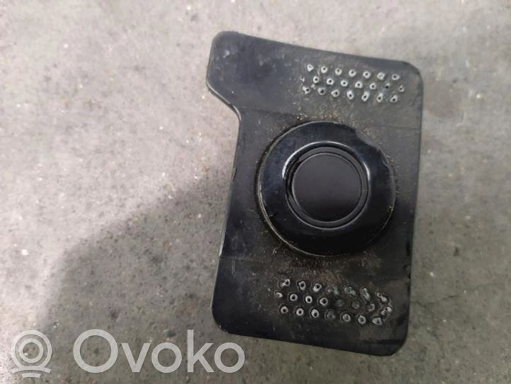 66202409650 BMW X5 F15 Tie down hook / loop, 45.00 € | RRR