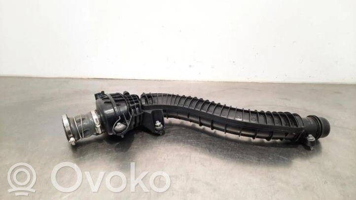 A6540982300 Mercedes-Benz CLA C118 X118 Intercooler hose/pipe, 102.55 ...