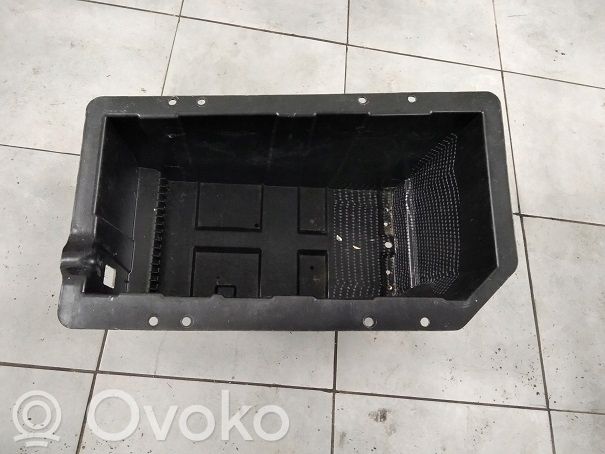 A9066200500 Mercedes-Benz Sprinter W906 Support boîte de batterie, 7.53 ...